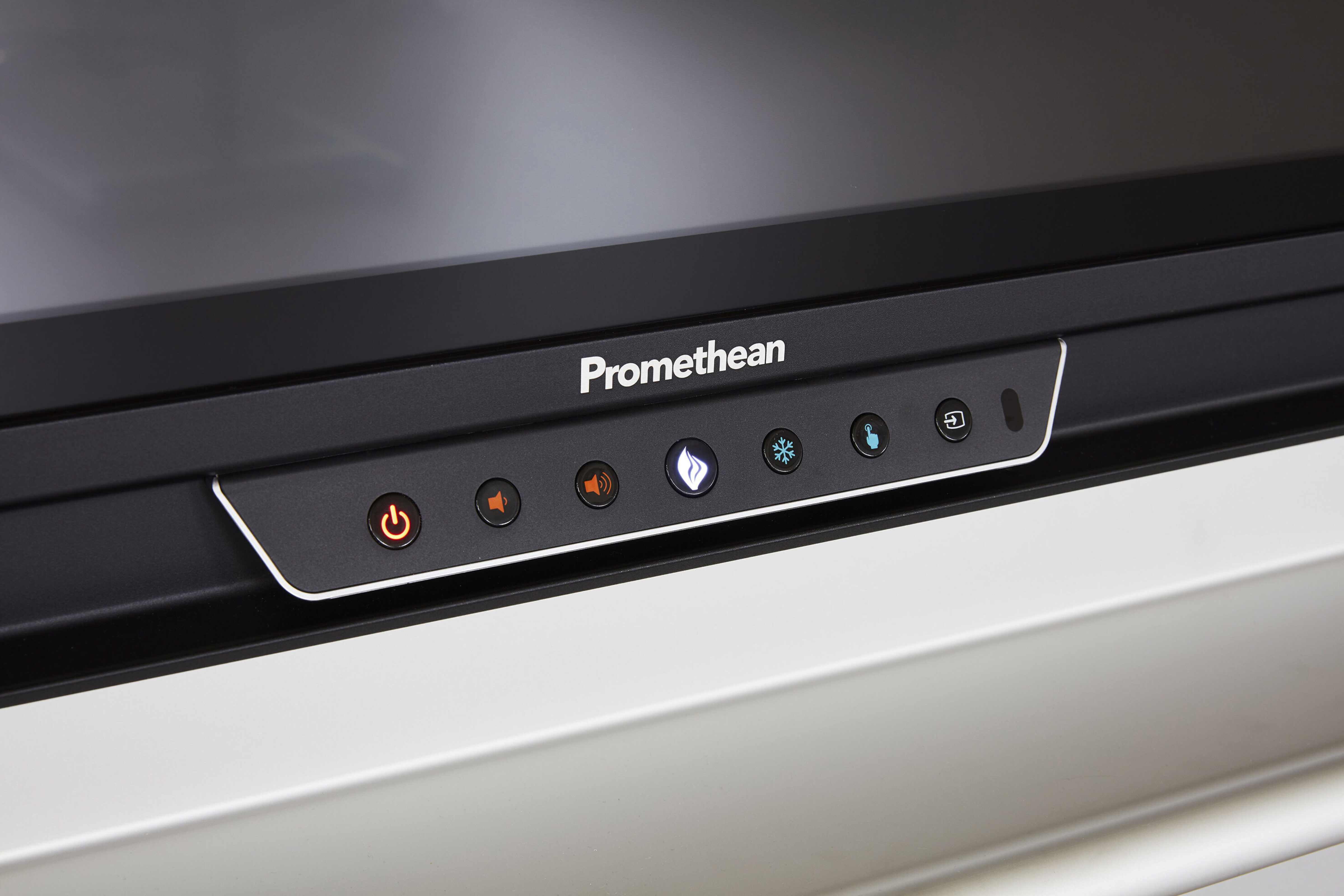 Embru Wandtafel 410 mit Display, 5-seitige Tafel mit Display